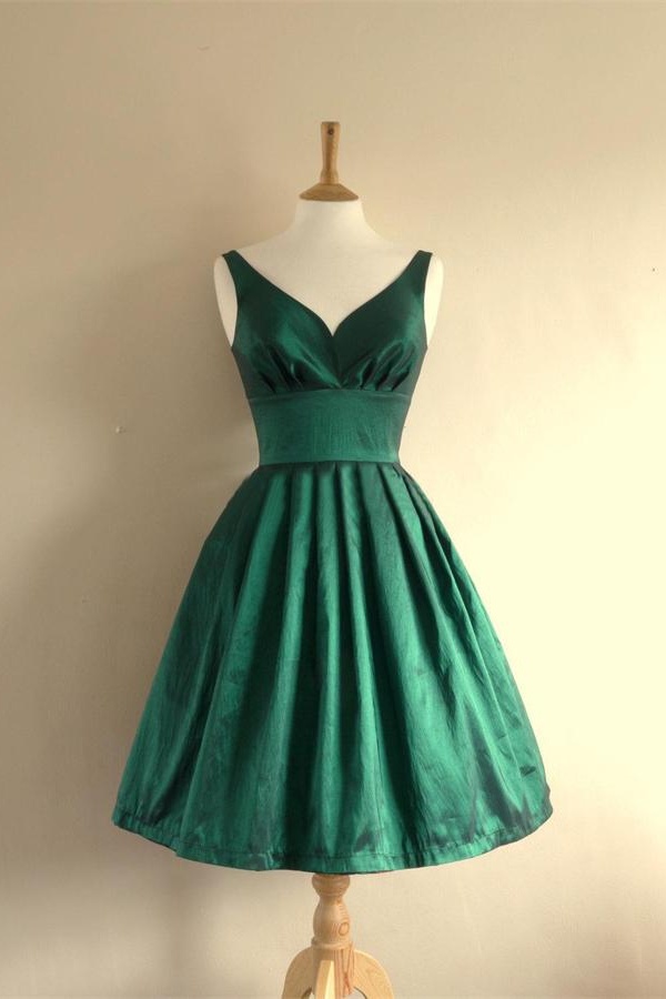 V-neck Green Short Handmade Homecming Dresses,charming Homecming ...